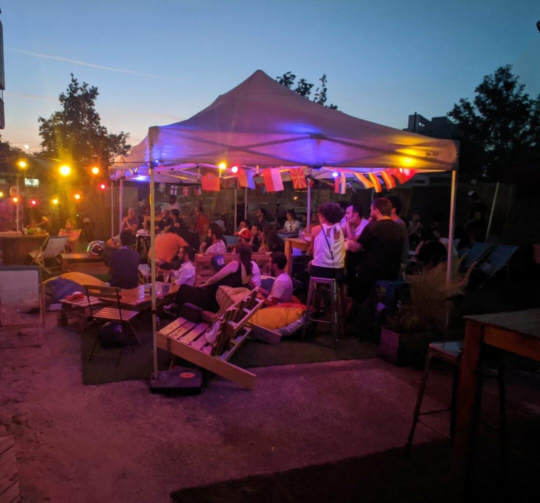 Indoor Beach Party - Hobbymood